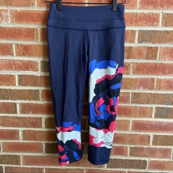 Lucy | Pants & Jumpsuits | Lucy Activewear Midrise Capri Leggings ...